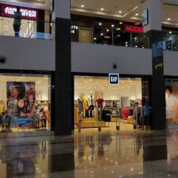Gap near near me store