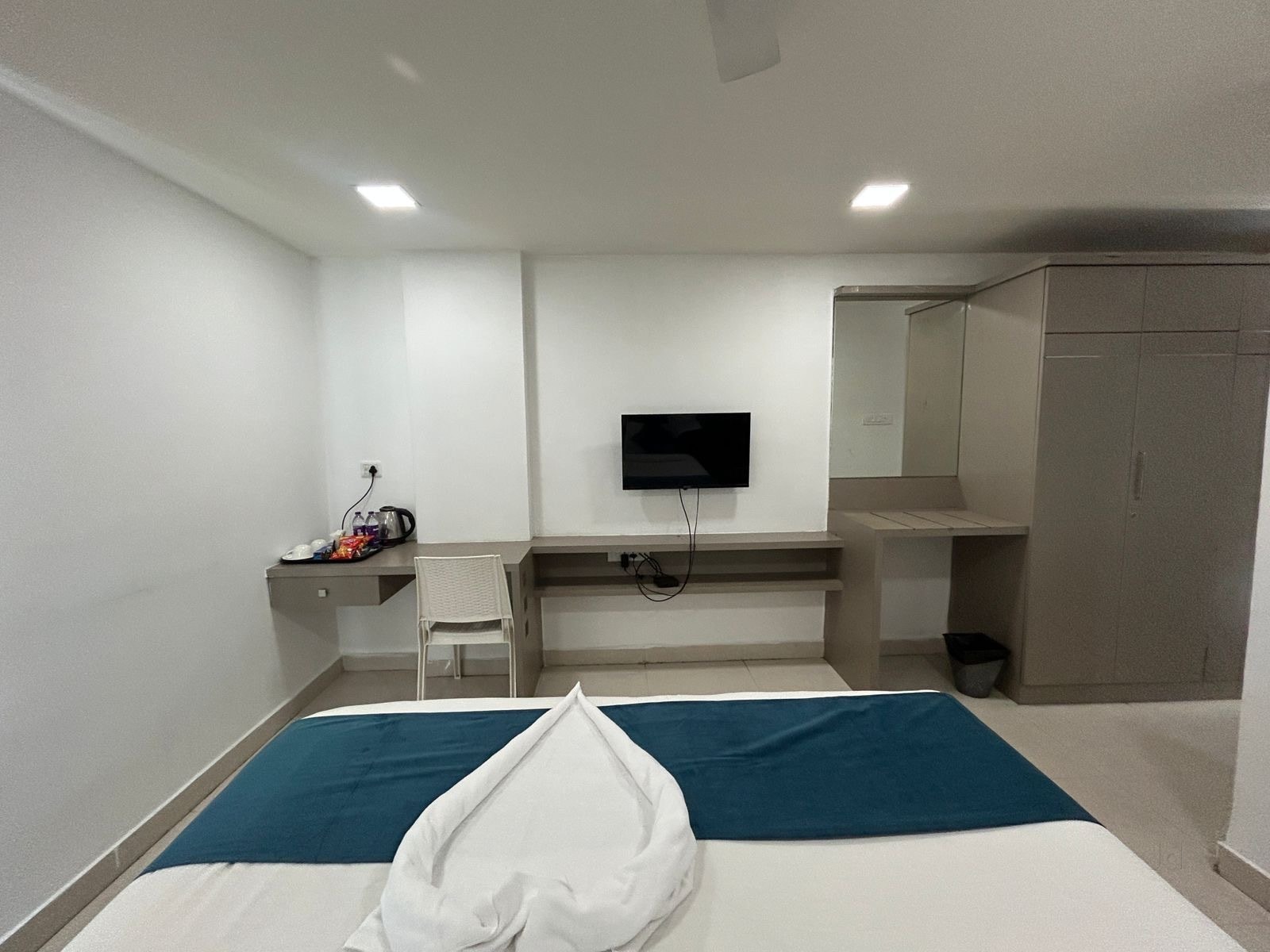 20+ Best Hotels near Gateway Mall Kukatpally - 𝗚𝗲𝘁 𝗕𝗲𝘀𝘁 𝗗𝗲𝗮𝗹 - Justdial