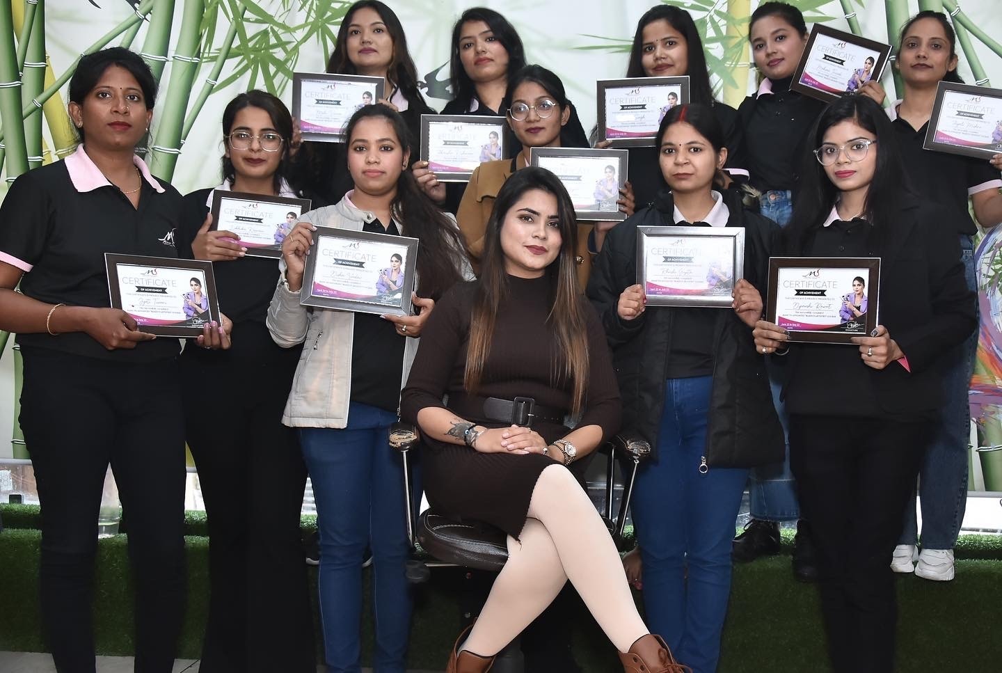 Top Beauty Parlour Classes in Mini Mig,Kanpur - Best Beauty Parlour ...