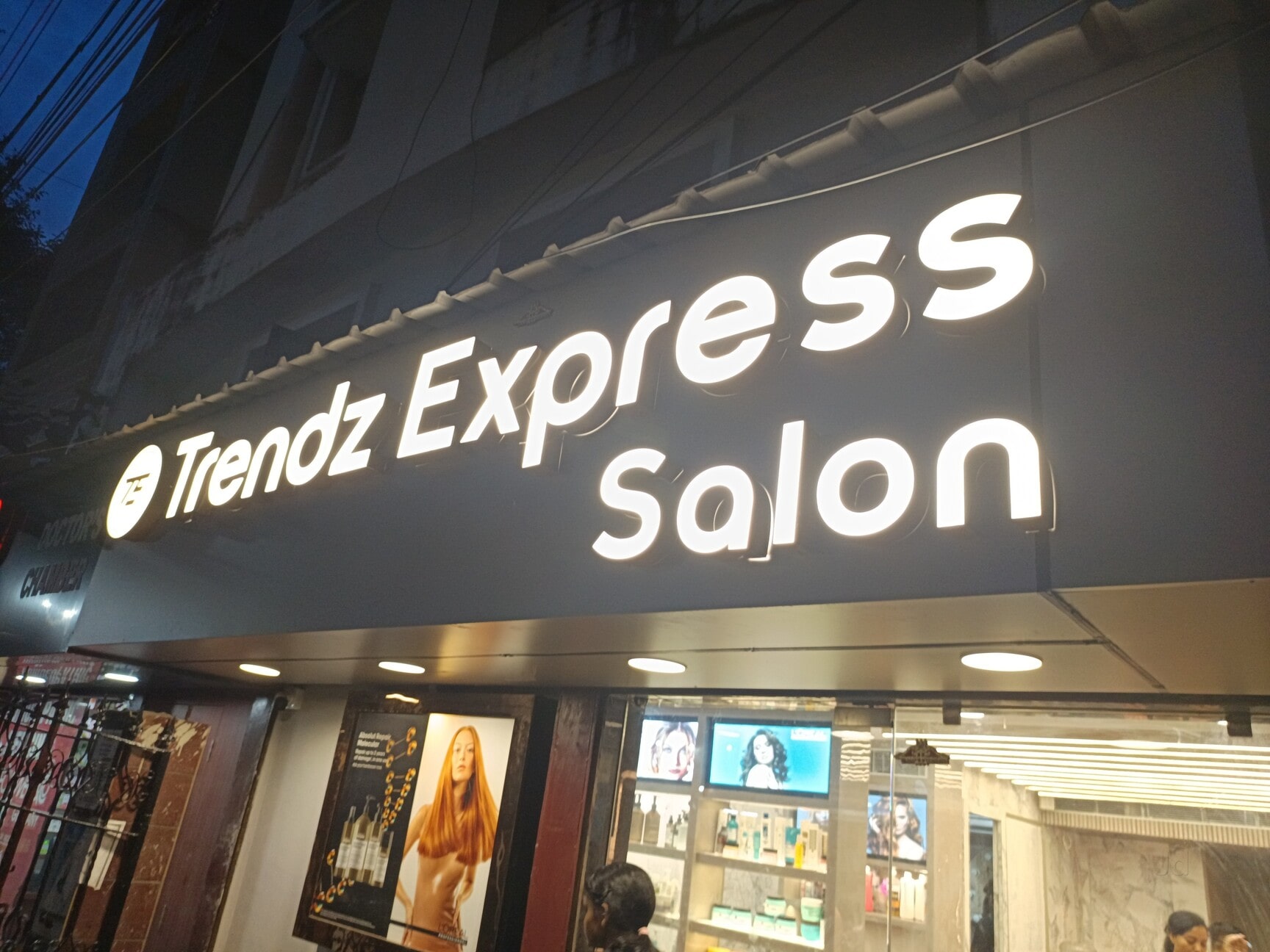 Top Beauty Parlour Services At Home near Arpan Sarmas Clinic Belgharia ...