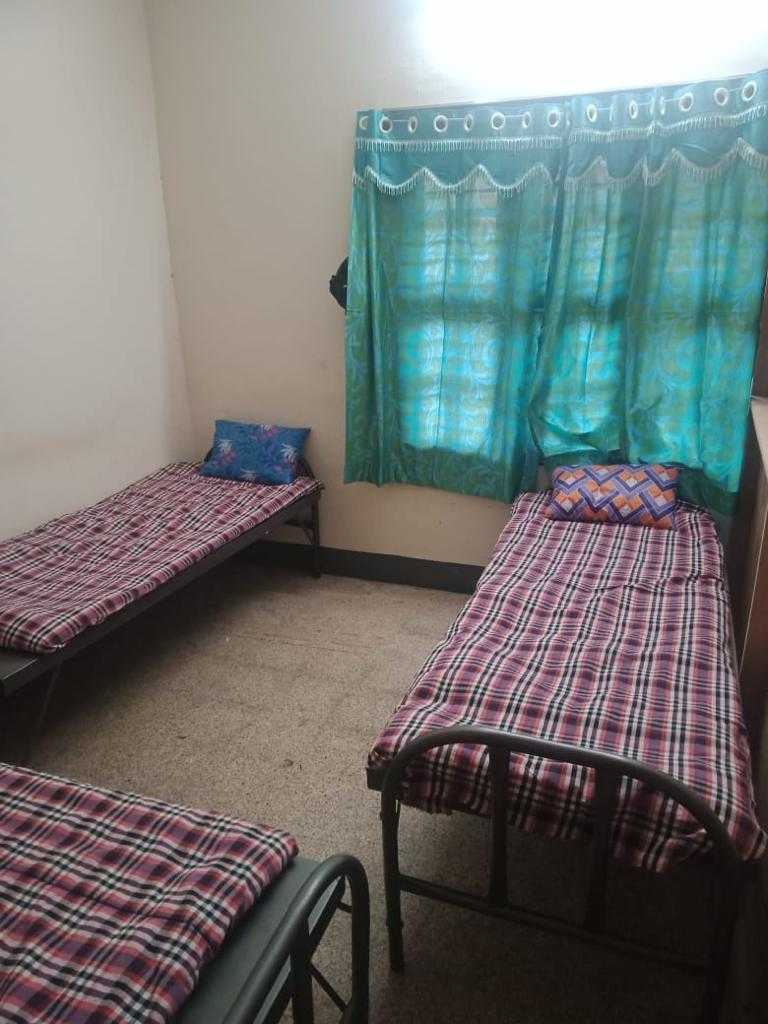 Top Paying Guest Accommodations For Boy Student in M G Road - Best Pg ...
