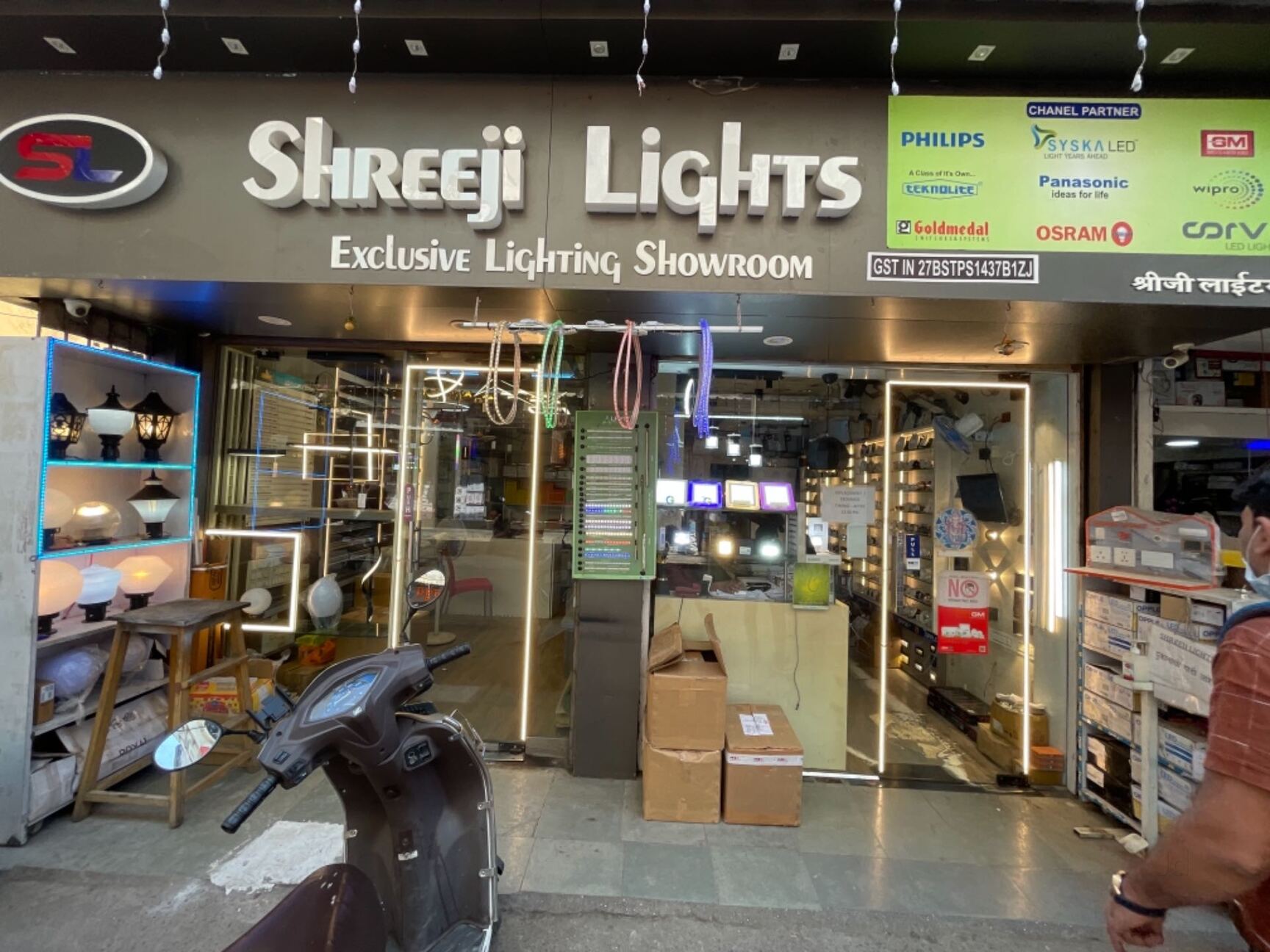 Top Fancy Light Dealers in Crawford Market, Mumbai - Best Decorative ...