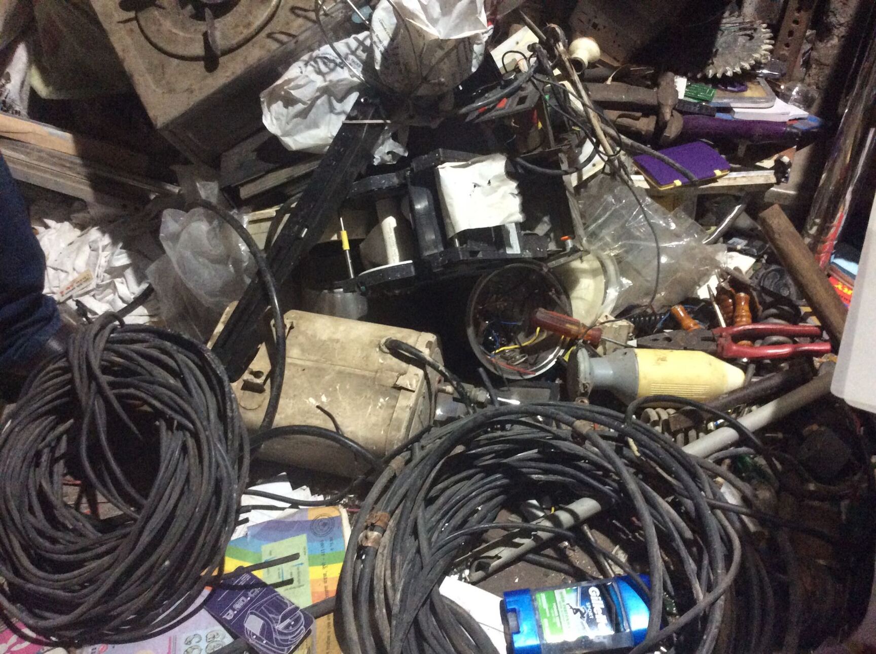 Second Hand Furniture Dealers in Charni Road, Mumbai - Used Home ...