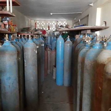 Medical Gas Refilling Services in Thane at ₹ 300 - ₹ 900 / Cyl by Sai ...