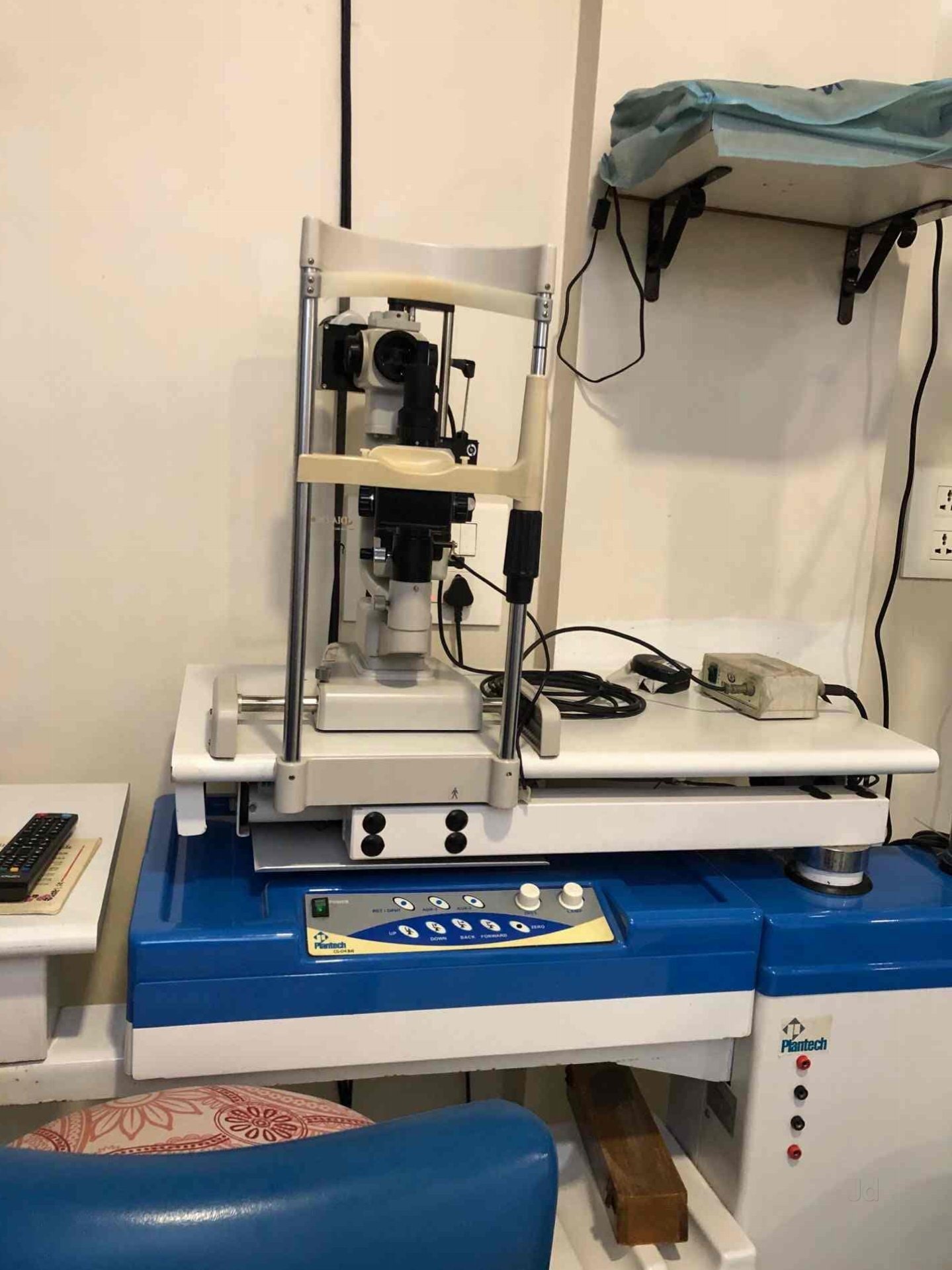 Best Eye Surgeon Doctors Near me near North Bombay High School ...