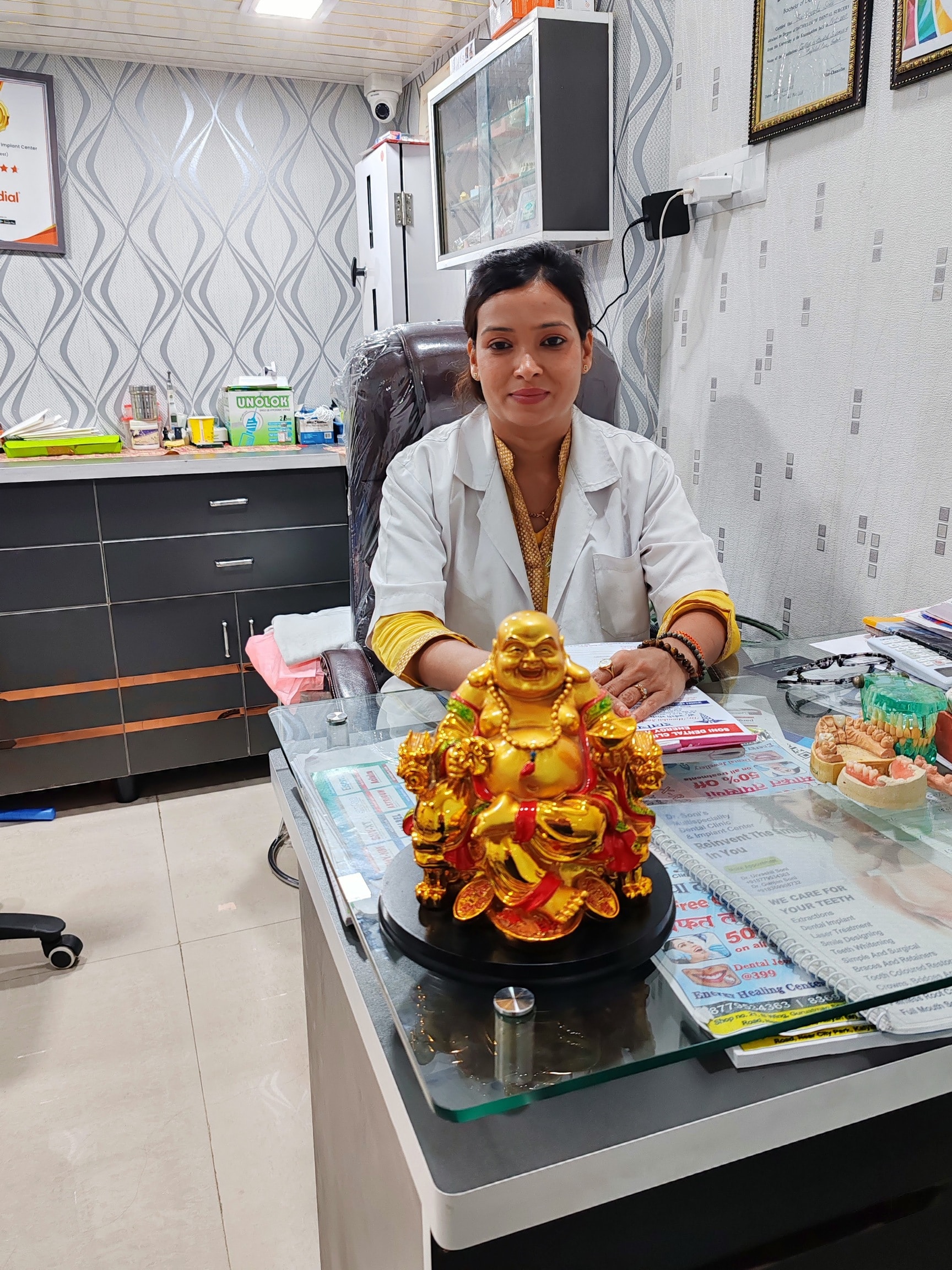 Consulting Doctors at Soni Dental Clinic and Implant Center in Kalyan ...