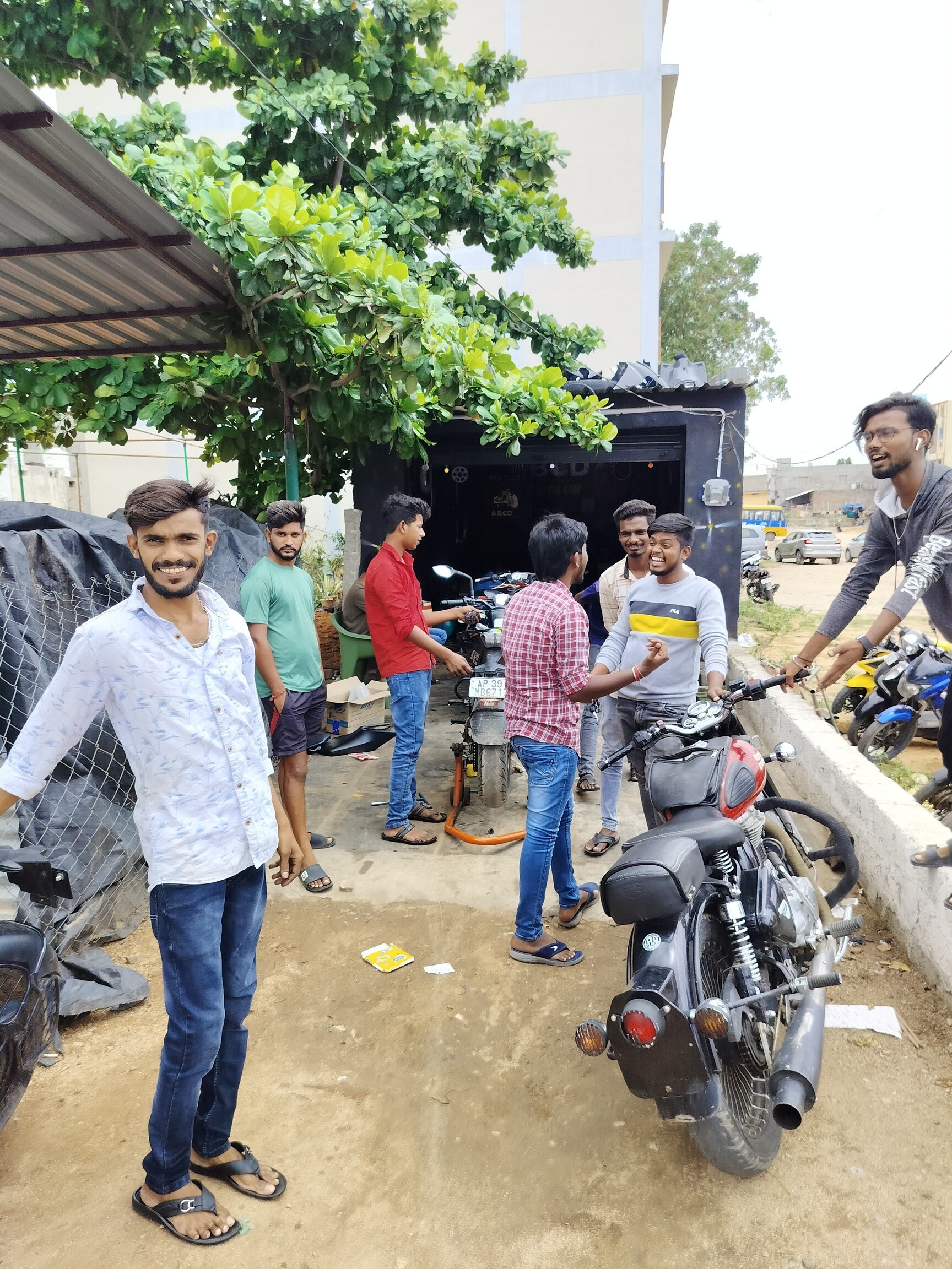 Abcd Bike Garage in Tagore Nagar, Rayachoti - Best Wrecker Crane ...