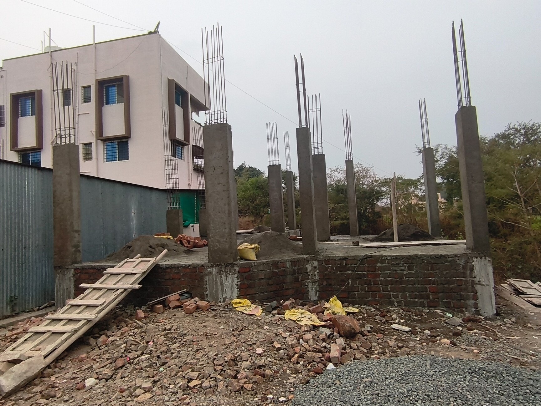 Real Estate Agents in Dare Budruk, Satara - Property Dealers & Brokers