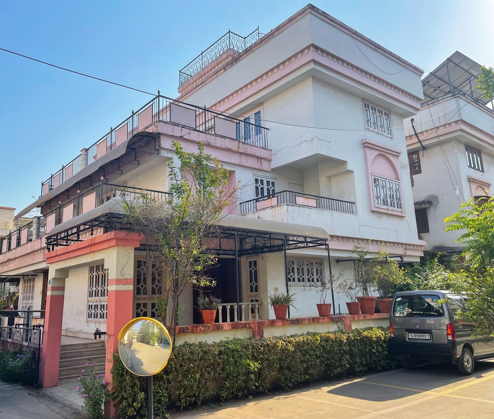 Girls PG near Just Smile Dental Clinic Rander Road, Surat - Women and ...