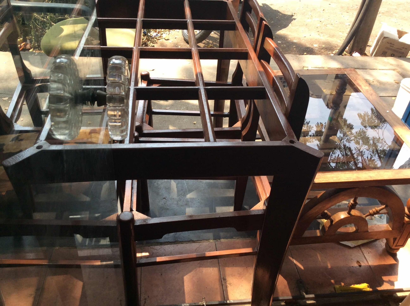 Old furniture mira road store